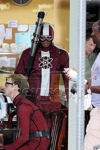 Kick-Ass 2 – Balls To The Wall : Doctor Gravity en action ...